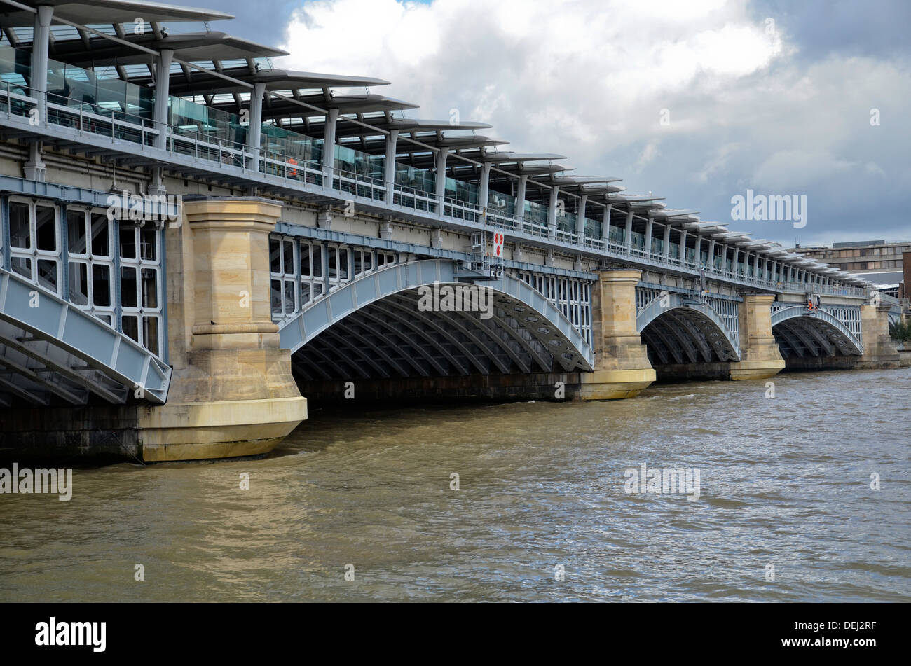 Blackfriars Railway Bridge in London Stock Photo - Alamy
