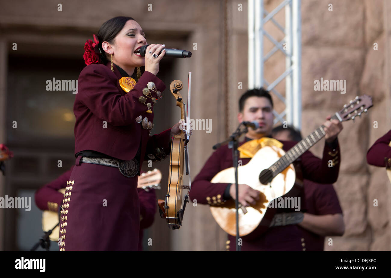 Mexican Independence day celebration included female Hispanic violin ...