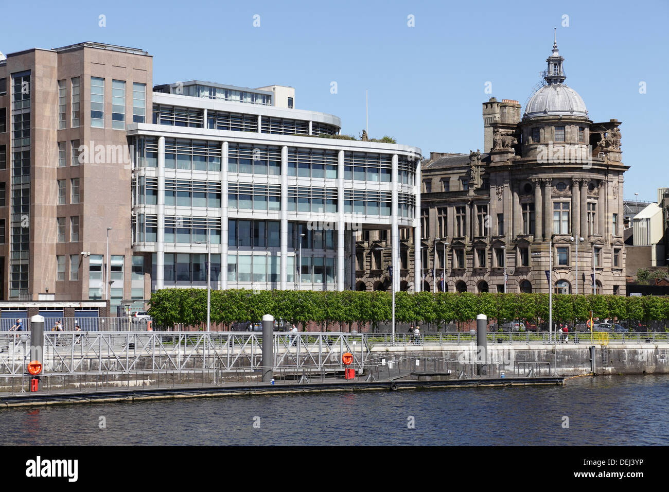 Broomielaw Glasgow, view North across the River Clyde to Number 1 ...