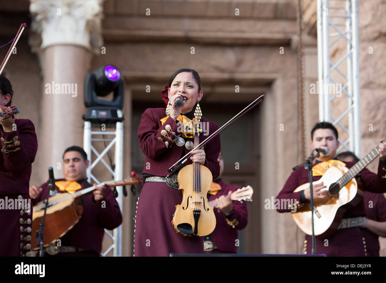 Mexican Independence day celebration included female Hispanic violin ...