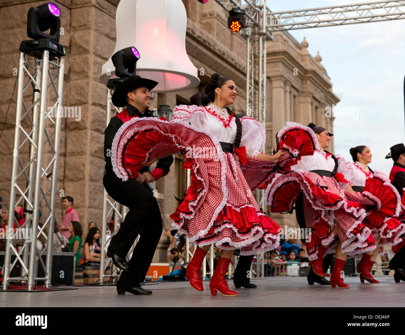 Mexican Independence day celebration at the Texas Capitol building in ...