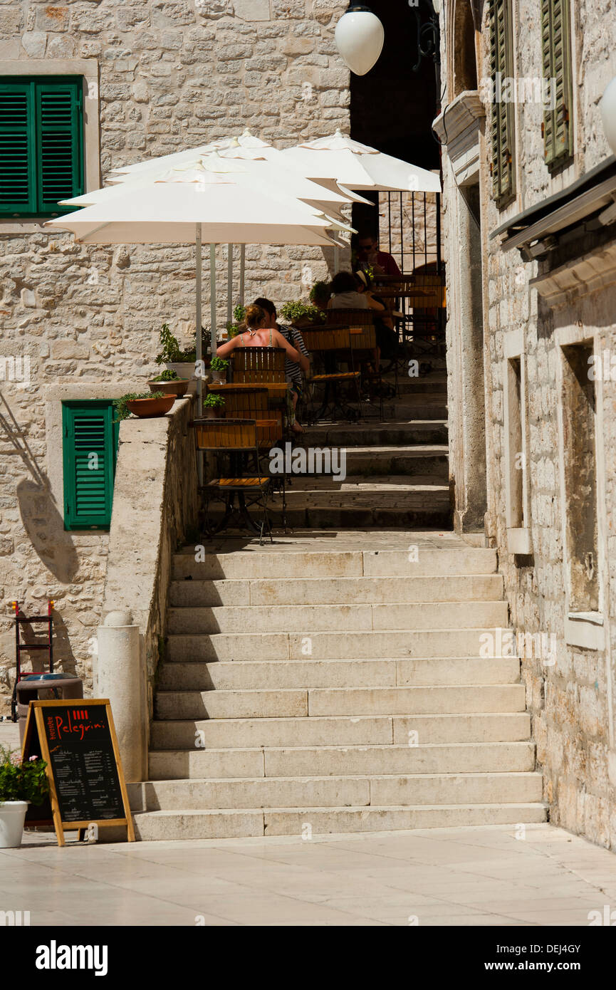 Magna square hi-res stock photography and images - Alamy