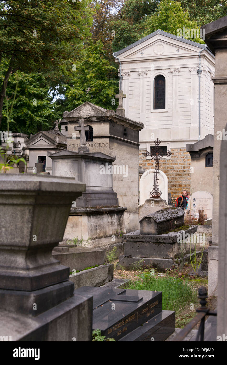 Family crypts and graves, cemetery of Père Lachaise, Paris, France ...