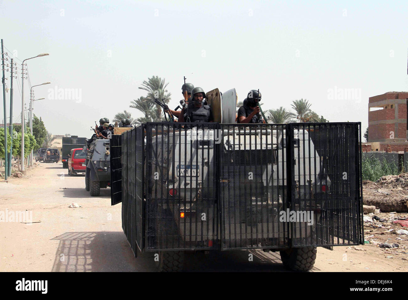 Cairo, Cairo, Egypt. 19th Sep, 2013. Egyptian security forces stand ...