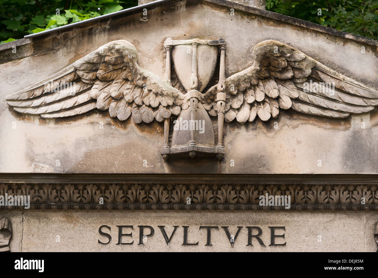 Family crypt hi-res stock photography and images - Alamy