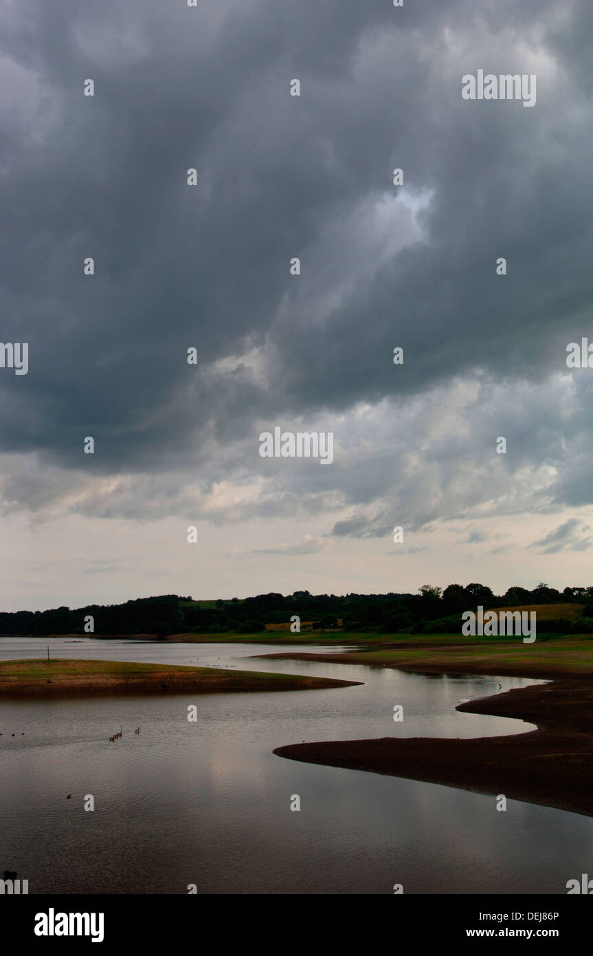 Severn trent water reservoir hi-res stock photography and images - Alamy