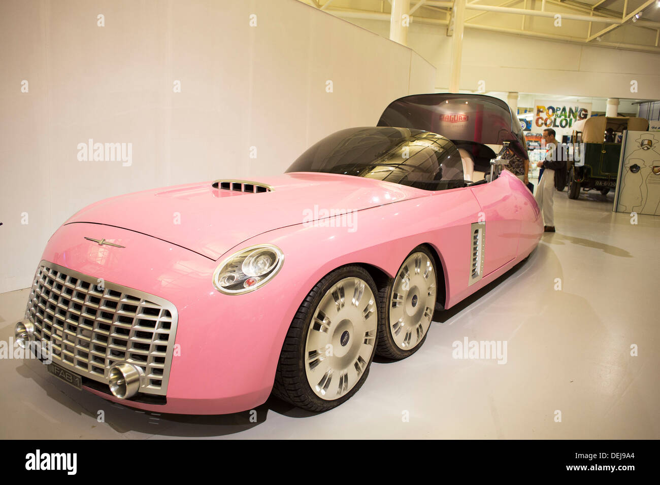 FAB 1 Thuderbirds limousine.Heritage Motor Centre is the largest ...