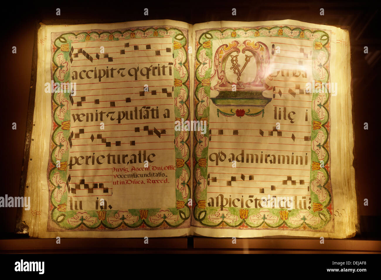 Gregorian chant hi-res stock photography and images - Alamy