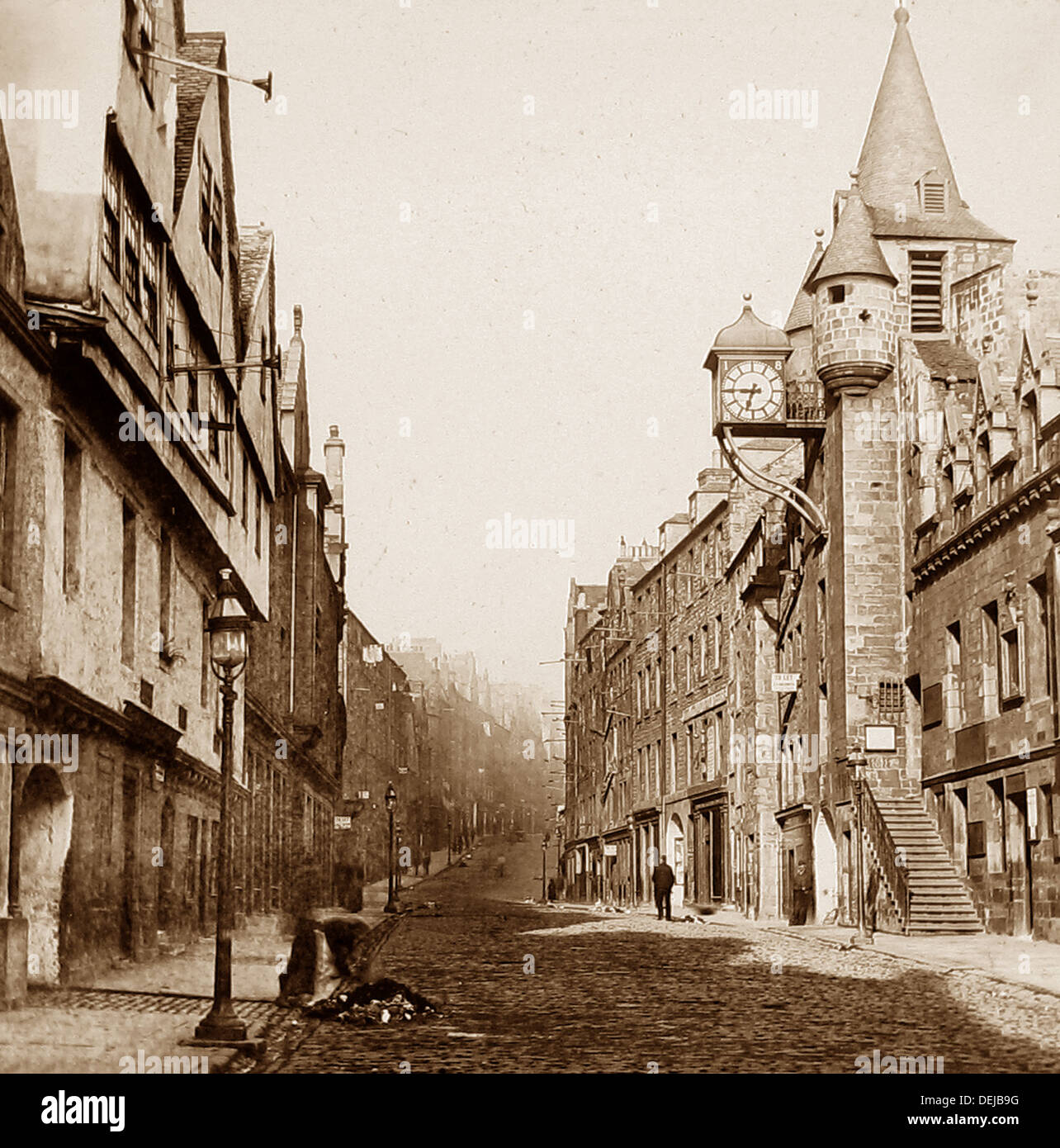 Edinburgh Canongate Victorian period Stock Photo - Alamy