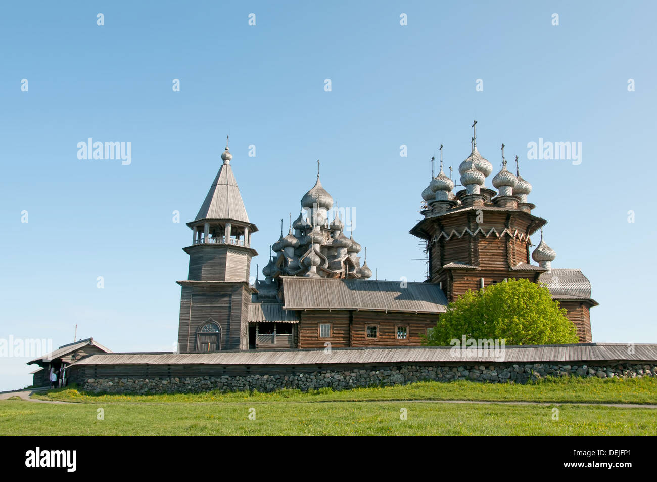 Wooden churches on island Kizhi on lake Onega, Russia Stock Photo - Alamy