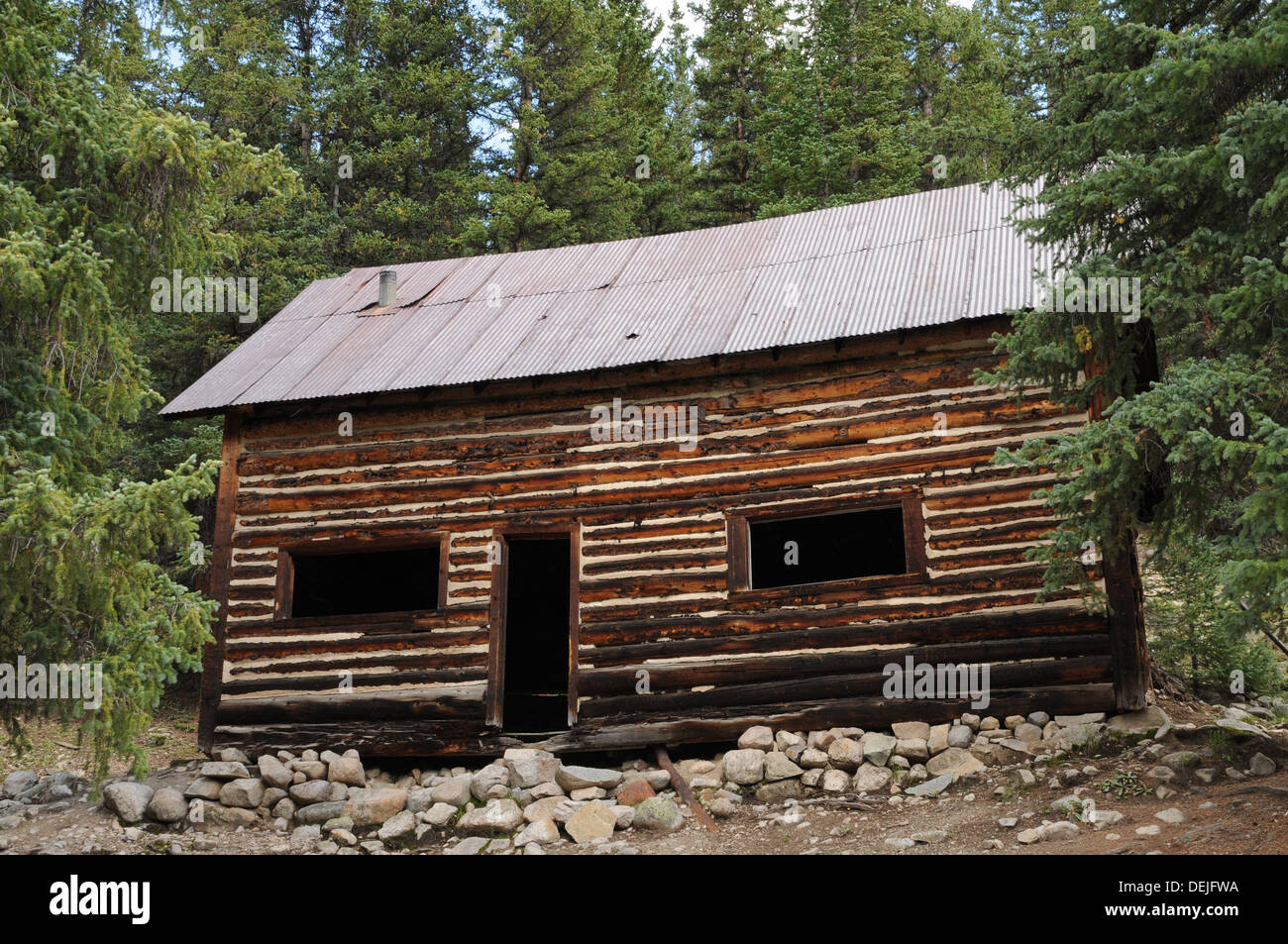 Old mining cabin on the dirt road from St Elmo to Hancock Ghost Towns ...