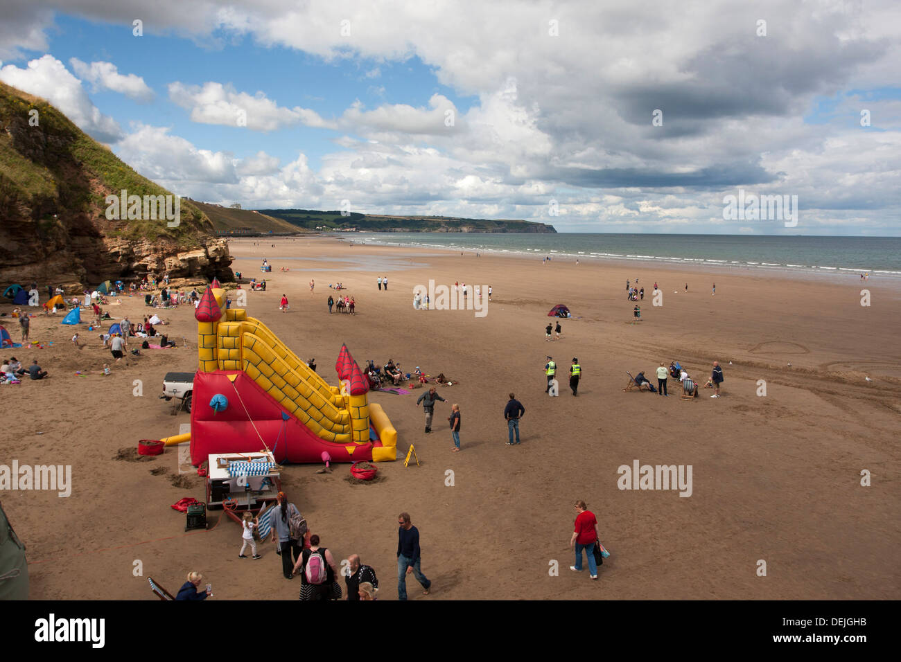 Whitby beach hi-res stock photography and images - Alamy