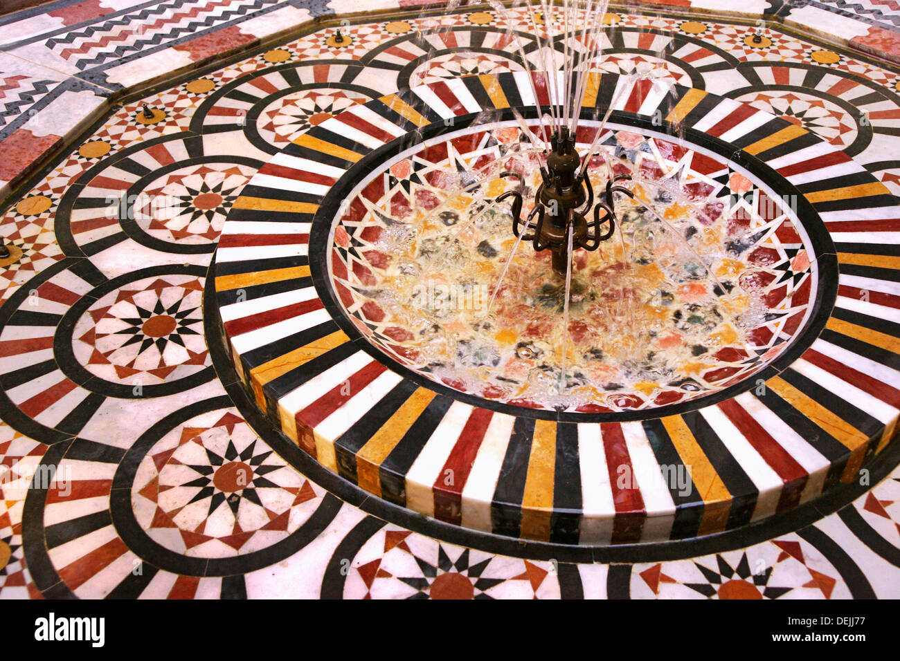 Vía recta hi-res stock photography and images - Alamy