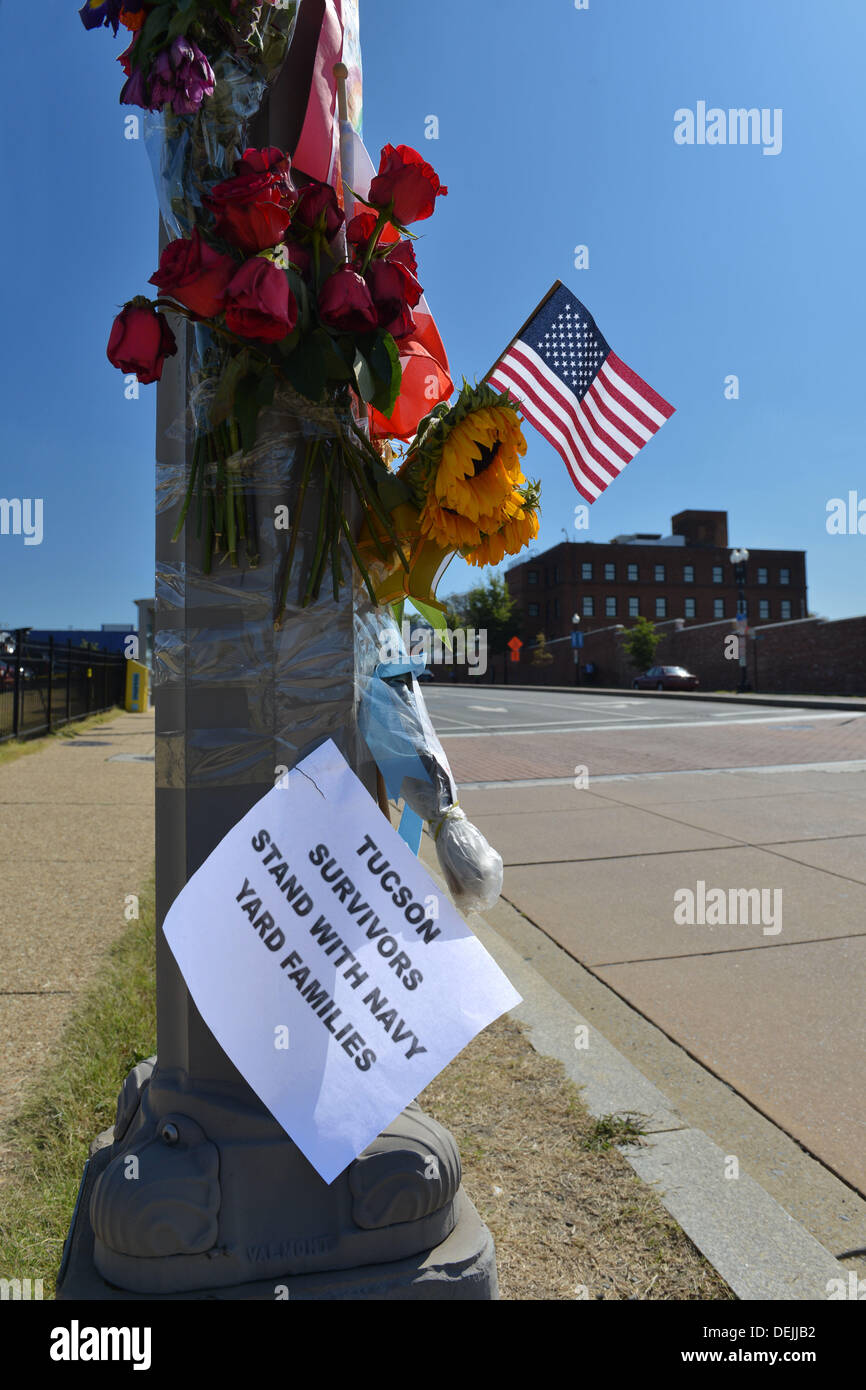 Washington, DC, USA. 19th Sep, 2013. A informal memorial with flowers ...