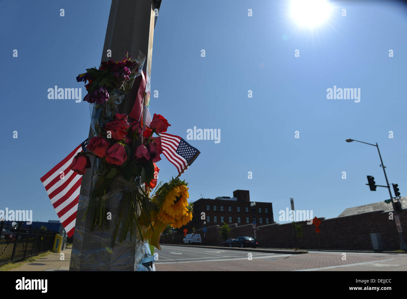 Aaron alexis navy hi-res stock photography and images - Alamy