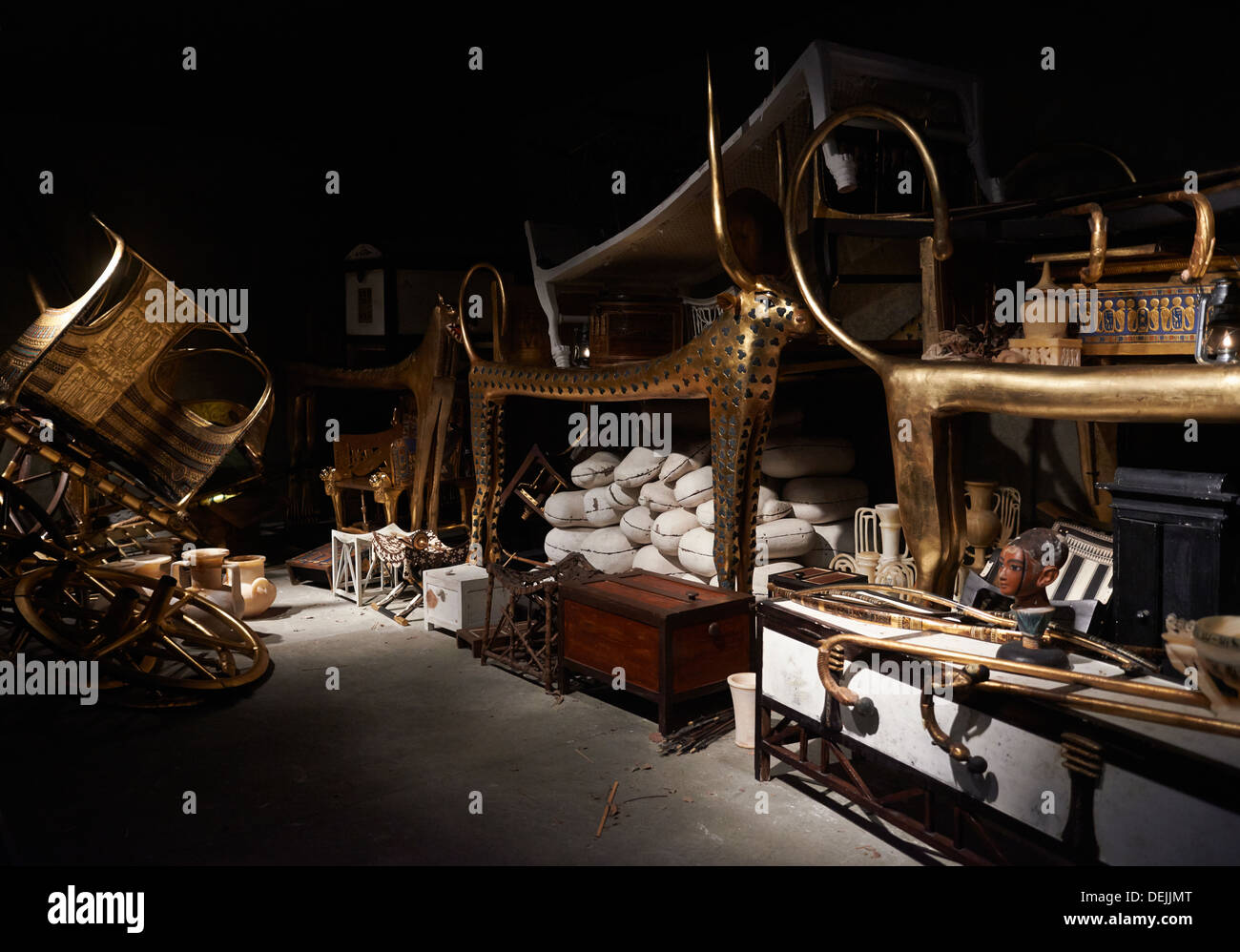 King tut hi-res stock photography and images - Alamy