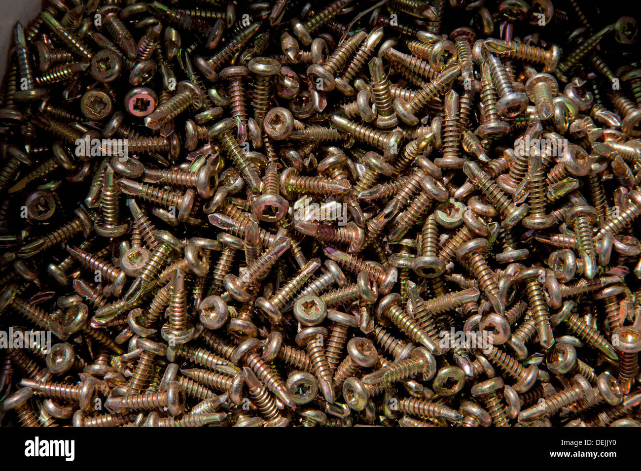 Sheet metal screws hi-res stock photography and images - Alamy