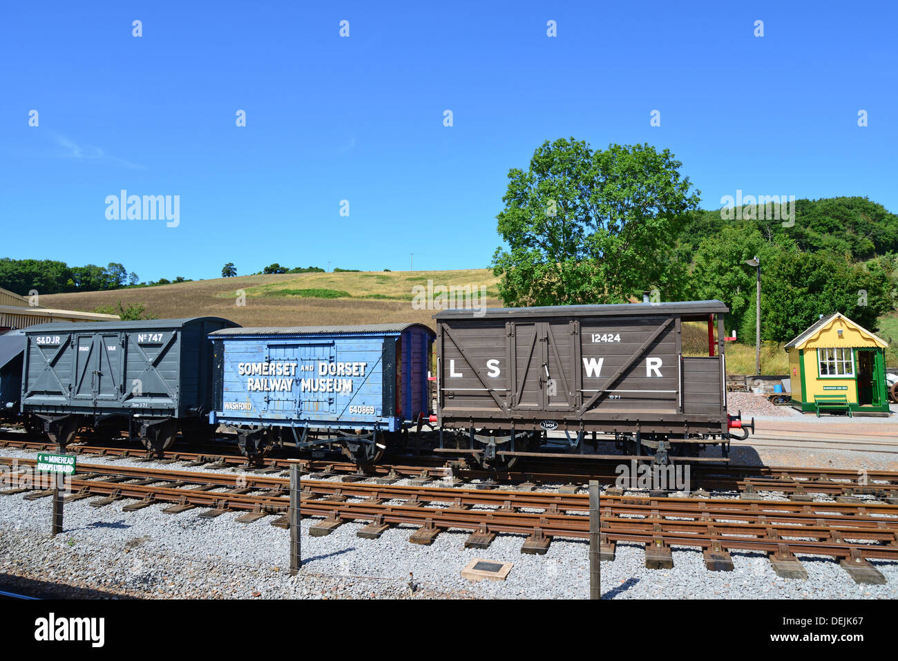 Vintage railway carriages hi-res stock photography and images - Alamy