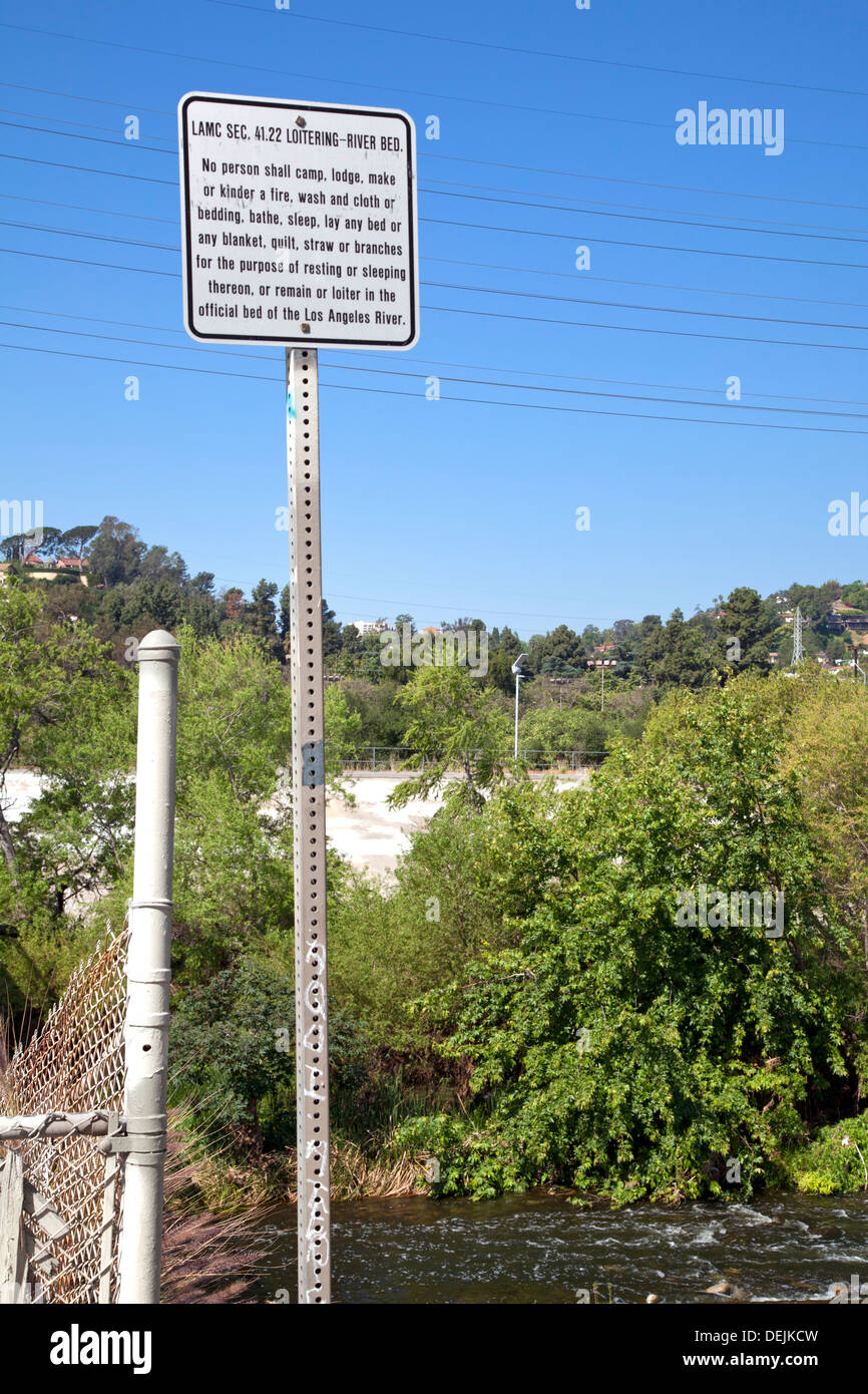 Loiter loitering hi-res stock photography and images - Alamy
