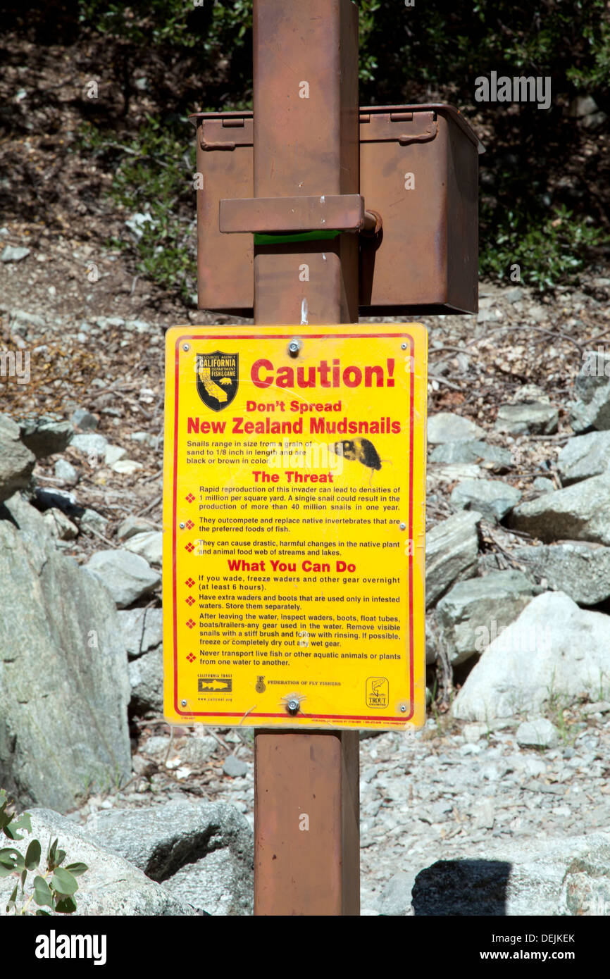 New Zealand Mudsnails (Potamopyrgus antipodarum) warning sign on Mount ...