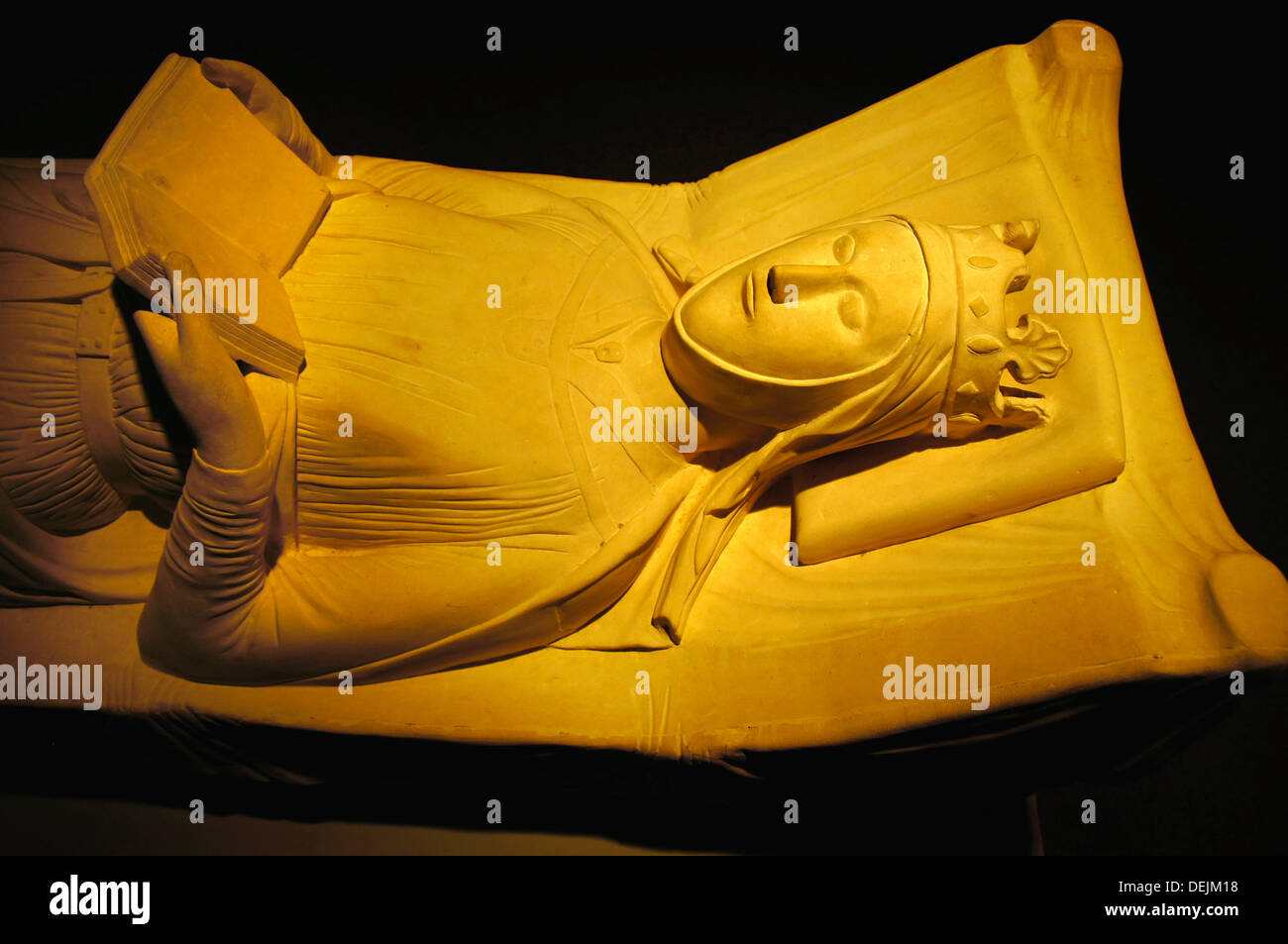 Alienor hi-res stock photography and images - Alamy