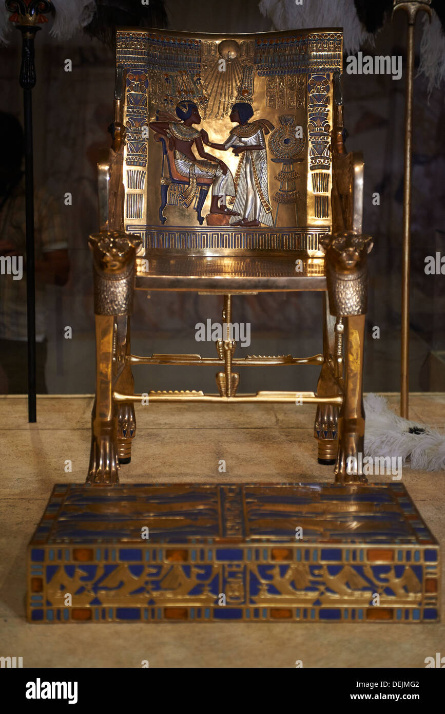Tutankhamun - King Tut - His Tomb and his Treasures Stock Photo - Alamy