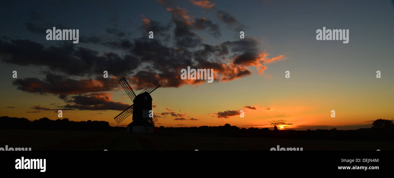 Scenic Panorama Pitstone Windmill at sunset, Buckinghamshire, UK Stock ...