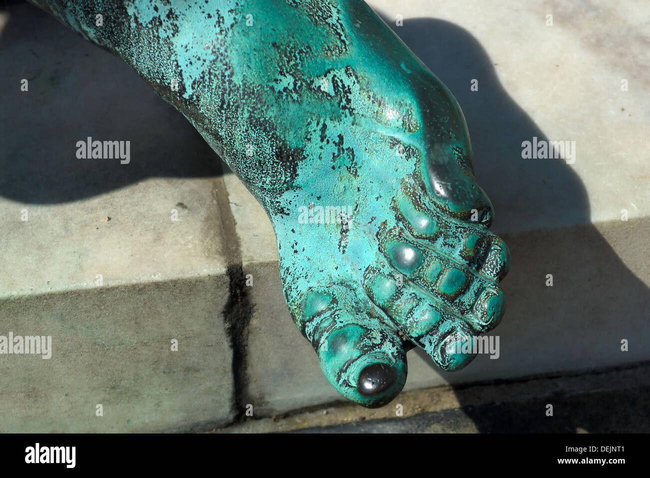 Bronze sculpture close up hi-res stock photography and images - Alamy