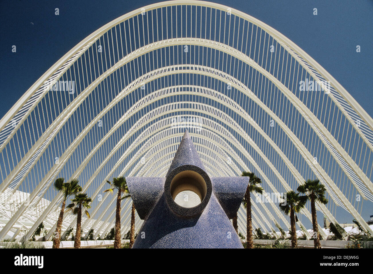 Umbracle arch hi-res stock photography and images - Alamy