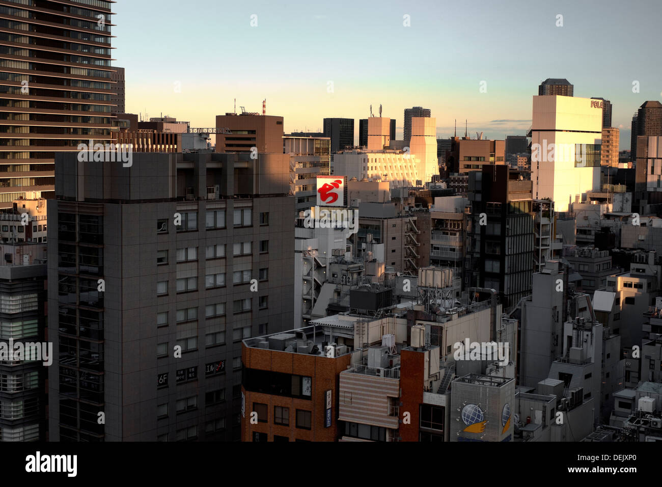 Ginza buildings hi-res stock photography and images - Alamy