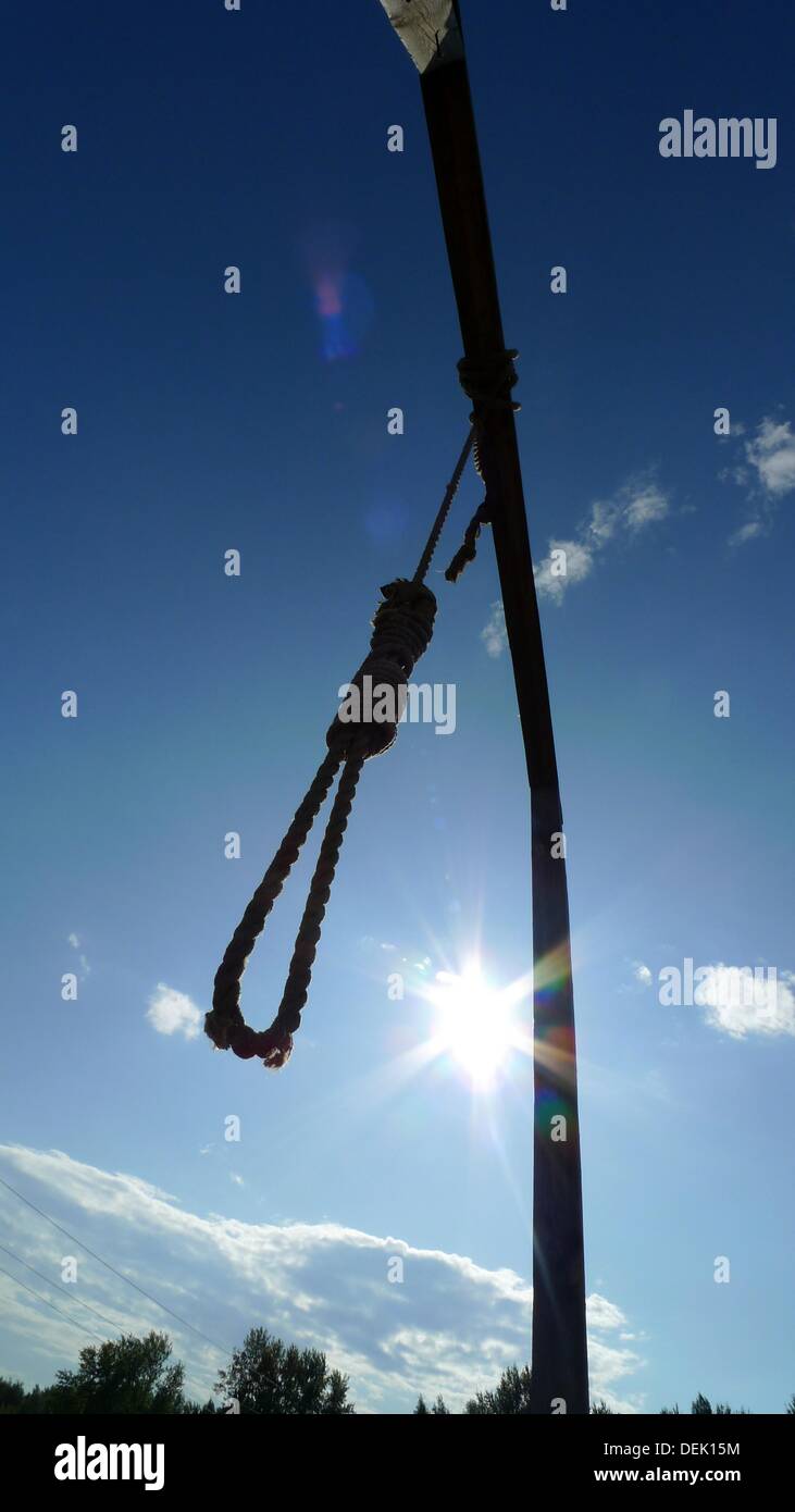 Hanging gallow High Resolution Stock Photography and Images - Alamy