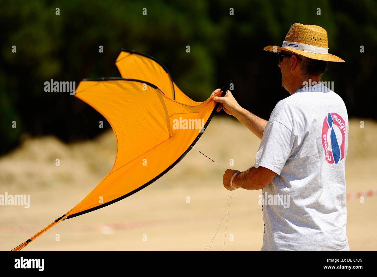 High as a kite hi-res stock photography and images - Alamy