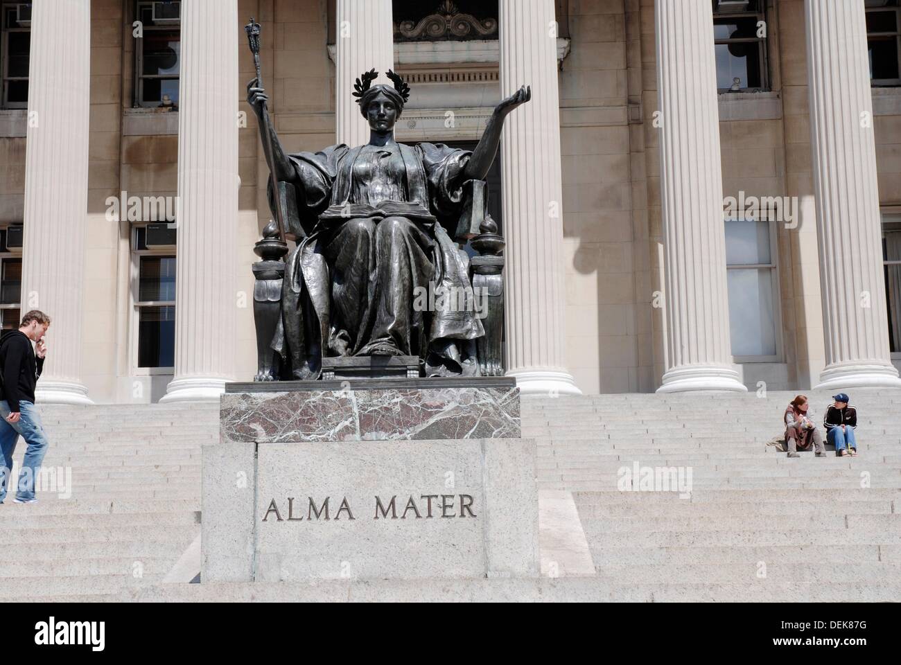 Columbia alma mater statue hi-res stock photography and images - Alamy