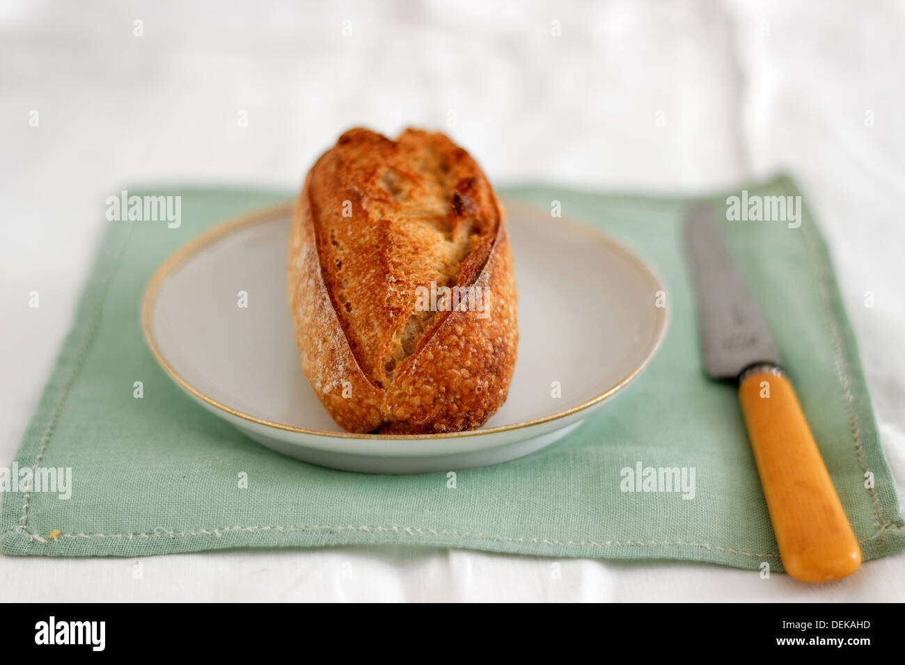 Small bread hi-res stock photography and images - Alamy