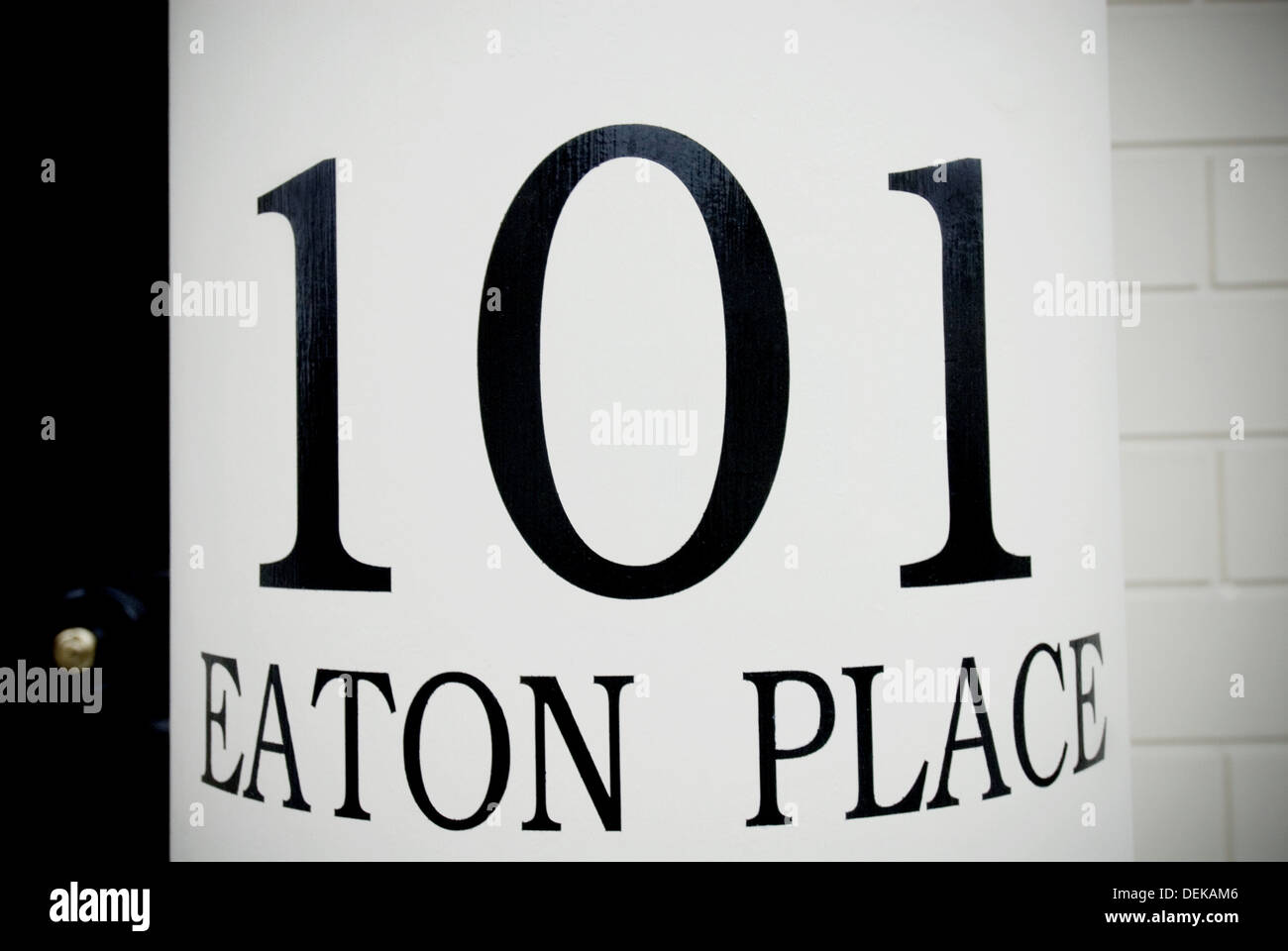 House number 101 sign hi-res stock photography and images - Alamy