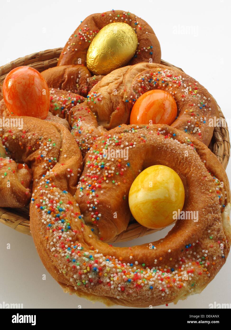 Easter egg roll, cute Stock Photo - Alamy