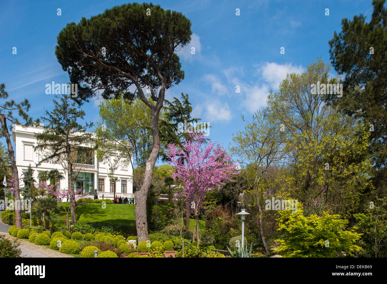 Istanbul, Sariyer, Emirgan, Sakip Sabanci Museum Stock Photo - Alamy
