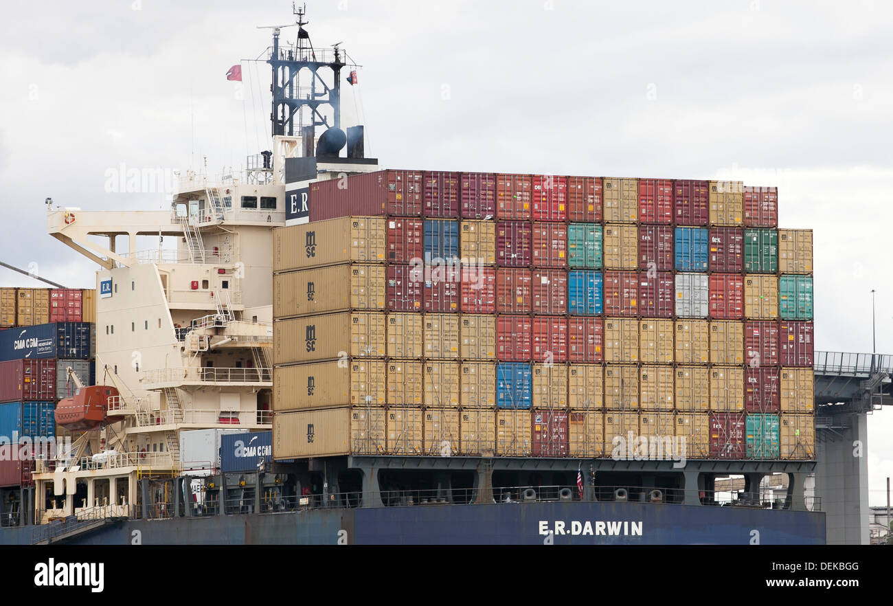 Large shipping containers hi-res stock photography and images - Alamy