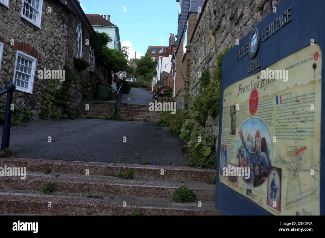 High street shops hythe kent hi-res stock photography and images - Alamy