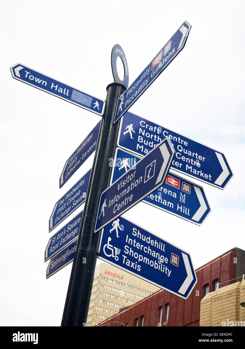 Street signs directional located hi-res stock photography and images ...