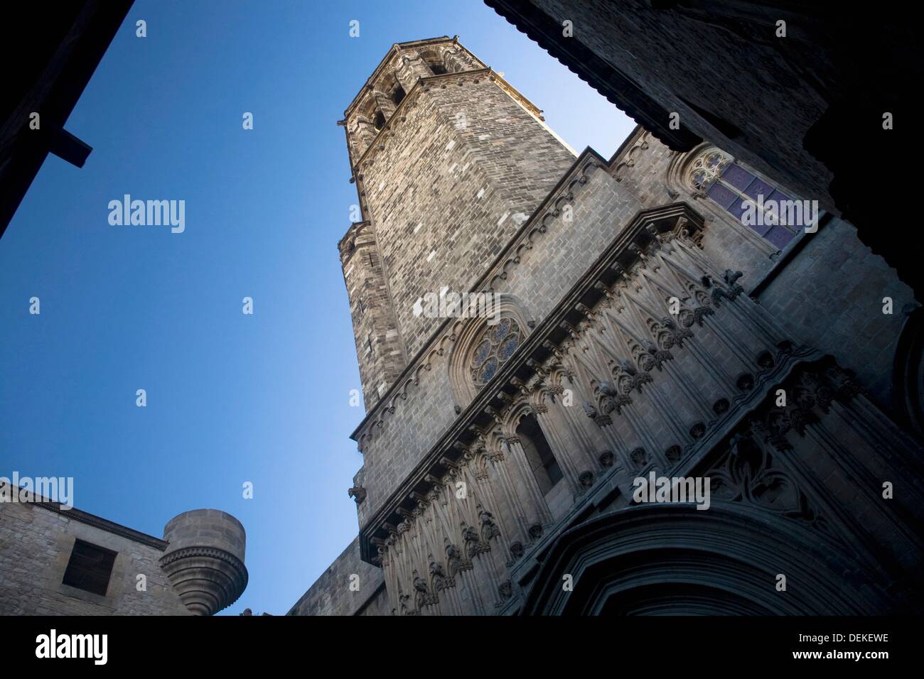 Archive of the crown of aragon hi-res stock photography and images - Alamy