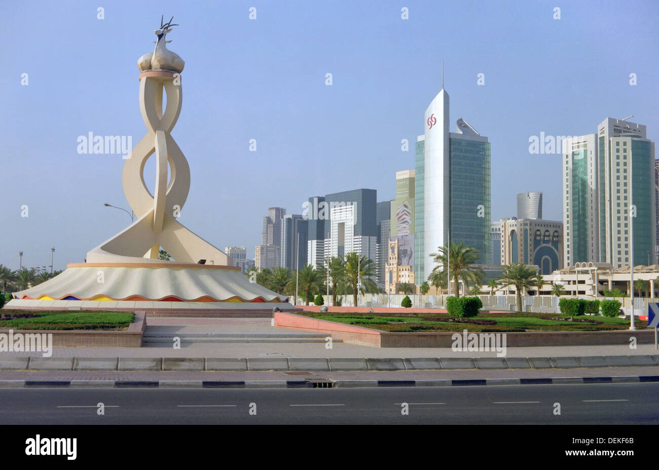 The landmark Oryx roundabout in Doha, Qatar, in May 2009 - now ...