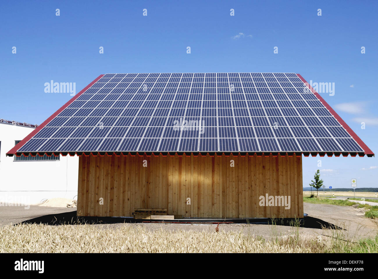 Whole roof solar panel hi-res stock photography and images - Alamy
