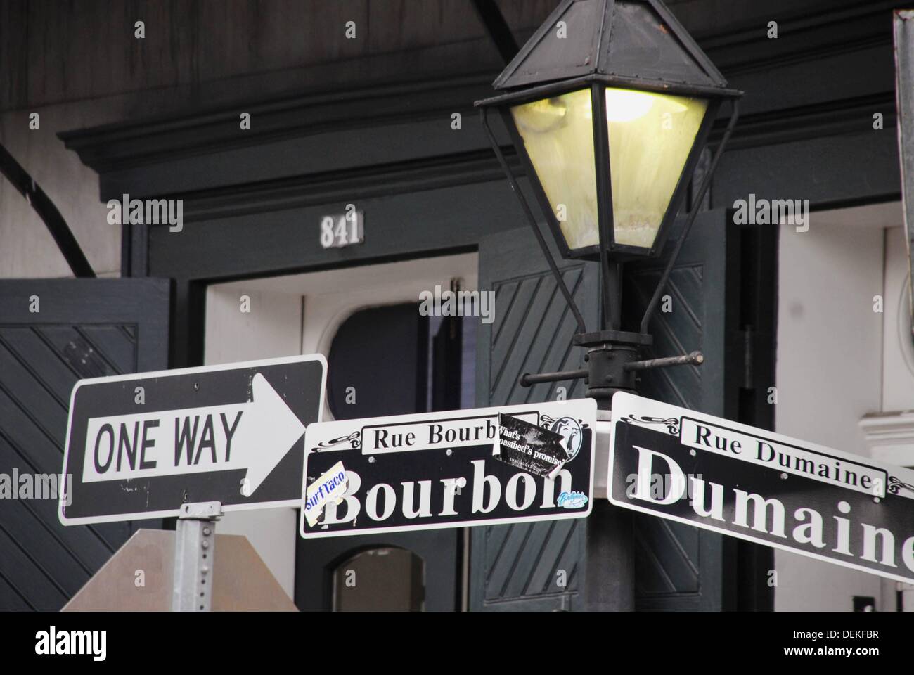 Corner street sign hi-res stock photography and images - Alamy