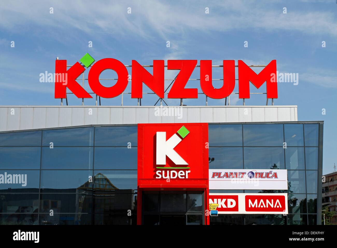 Konzum supermarket hi-res stock photography and images - Alamy