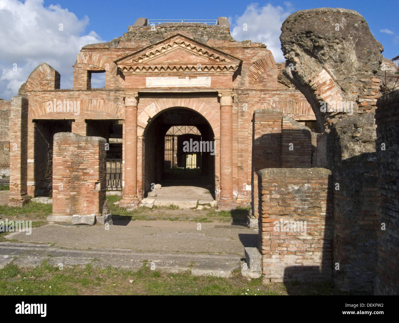 Ancient Roman Granary Stock Photos & Ancient Roman Granary Stock Images ...