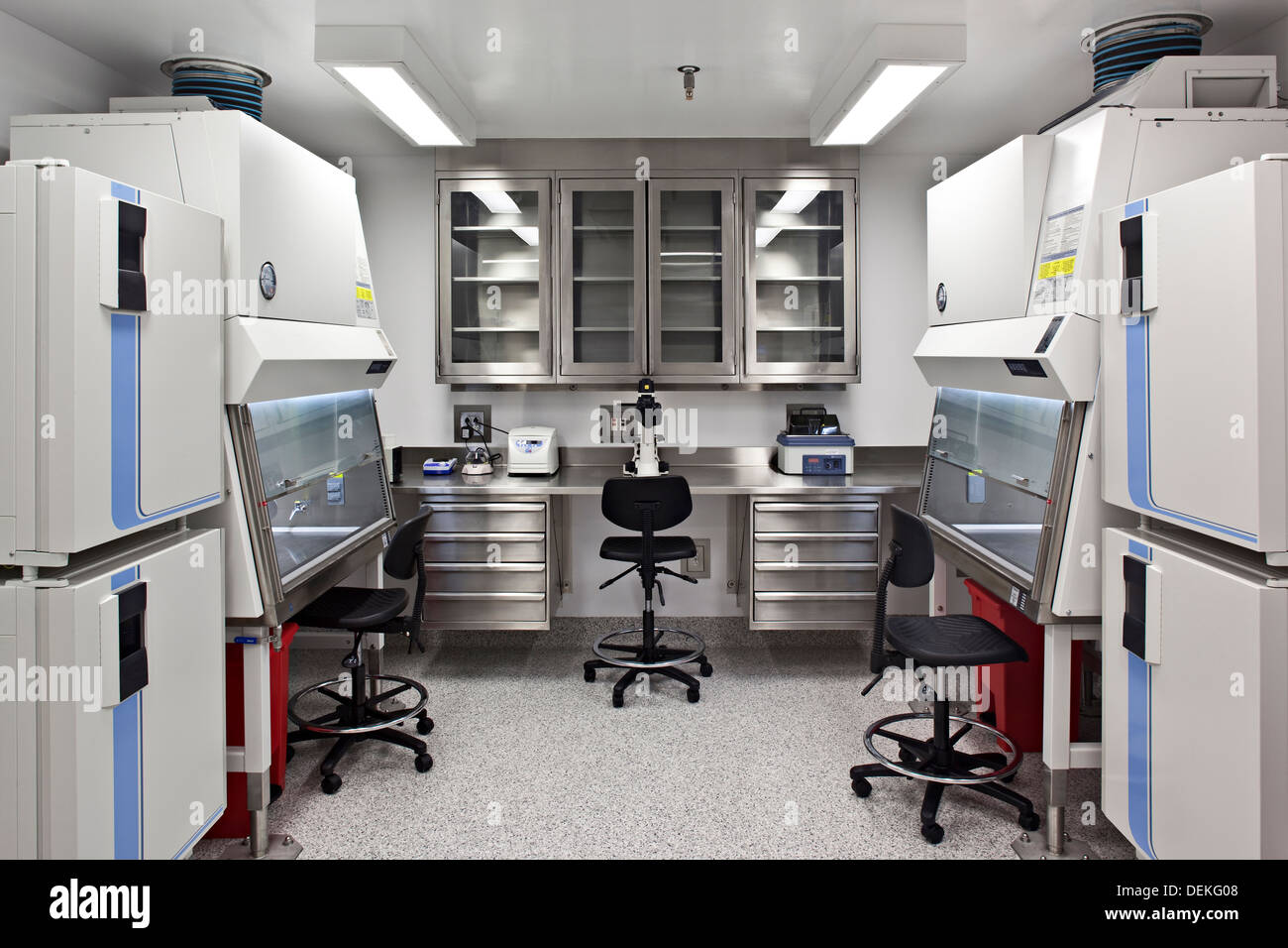 Laboratory apparatus hi-res stock photography and images - Alamy