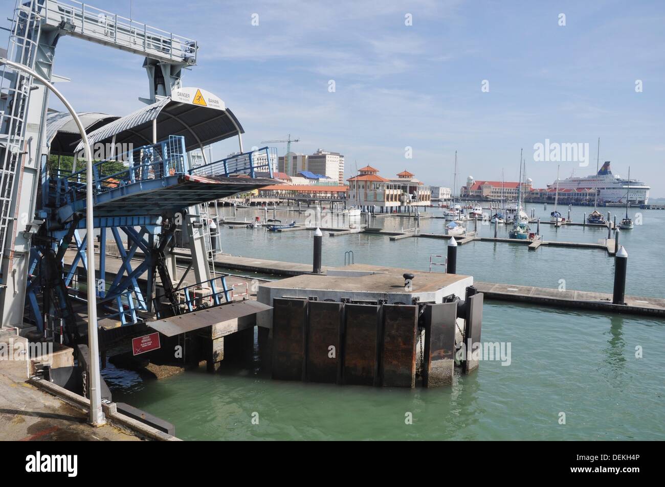 Malaysia george town butterworth ferry hi-res stock photography and ...
