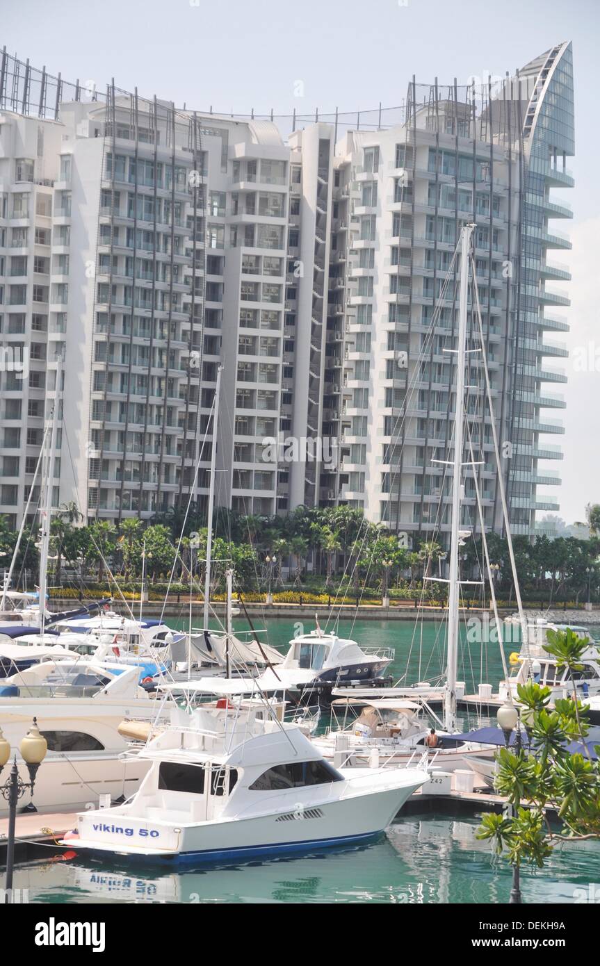 Private marina hi-res stock photography and images - Alamy