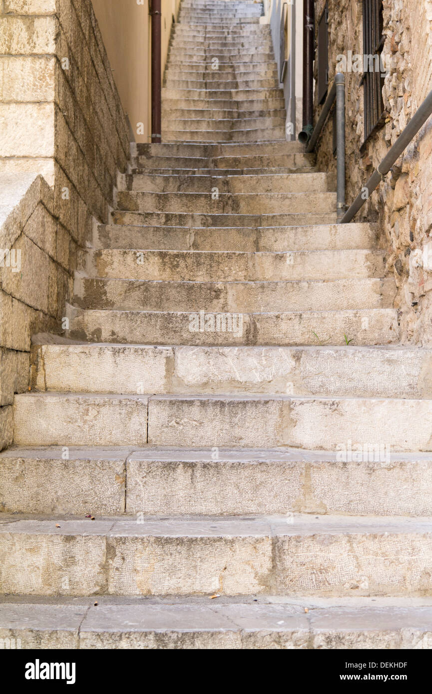 Stone steps street hi-res stock photography and images - Alamy